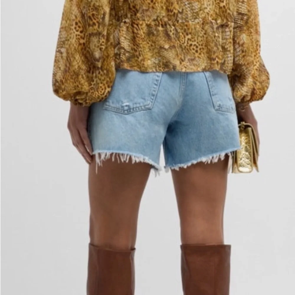 L'AGENCE | Tops | Lagence Pixie Oversized Yellow Snakeprint Vneck ...